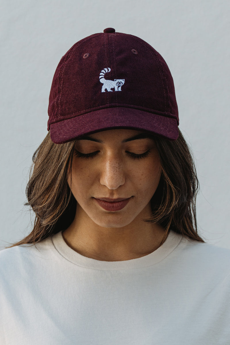 Corduroy Cap - 6 Panel Hat - Burgundy | angurä